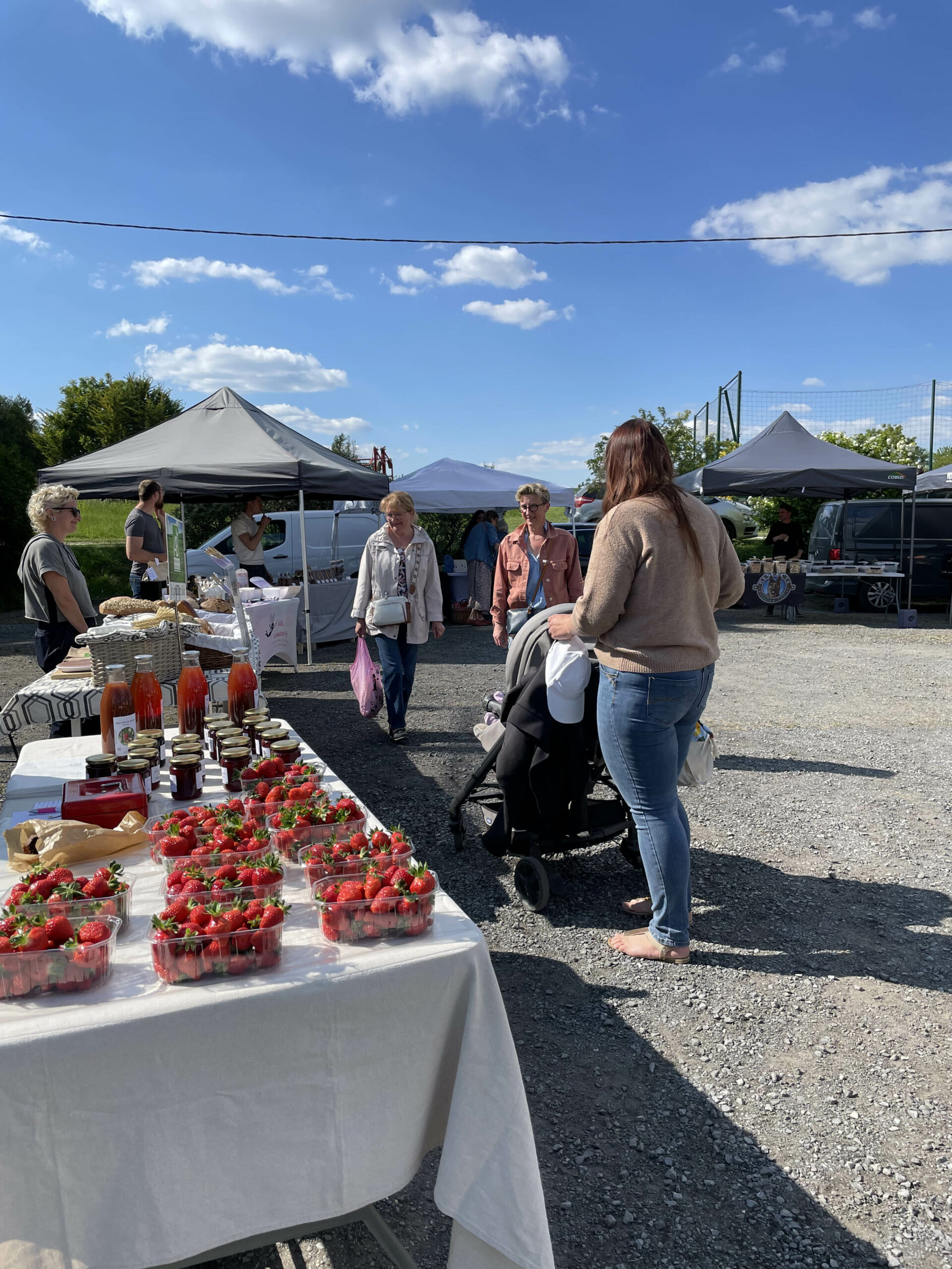 20 ans de saveurs locales au Marché paysan d’Avaux - Magazine Comm'une ...